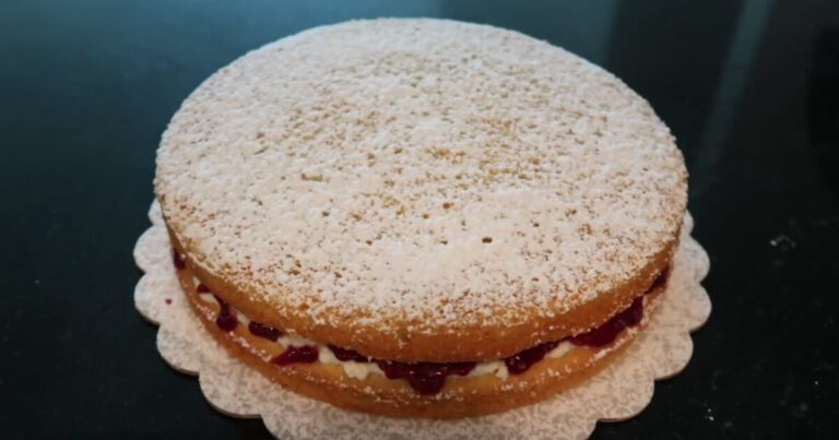 Victoria Sponge Recipe | विक्टोरिया स्पंज | Very Easy Sponge cake!